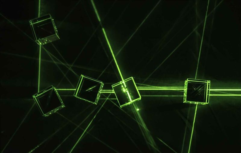 PRYZMAT RGB X CUBE 15mm.FIZYKA, LASER - Arena.pl