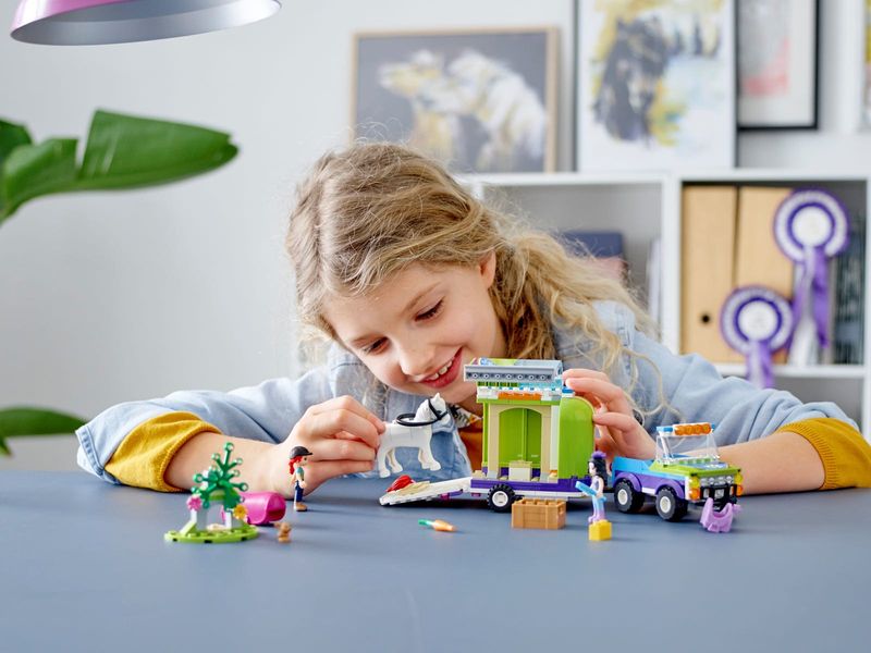 LEGO Friends Przyczepa dla konia Mii 41371 - archiwum Arena.pl