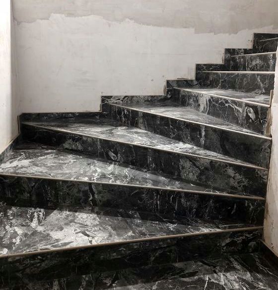 Kup Marmuropodobne płytki na schody 120x30 GRAFIT / SZARY ...